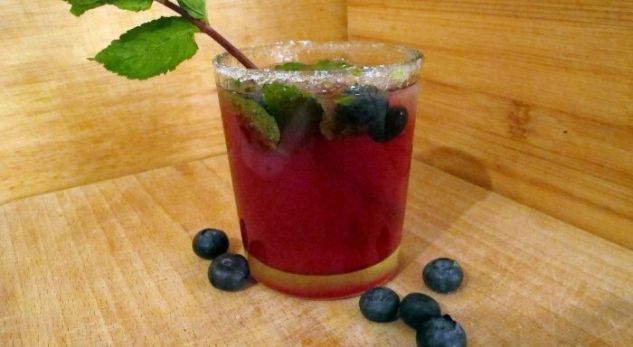 Pse duhet të pini lëng boronice? - Keshilla.NET